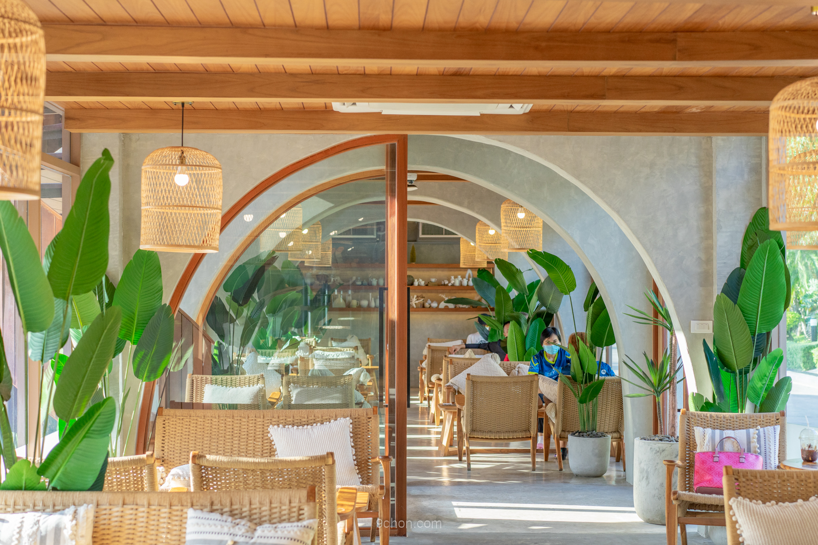 Aloha Beach Cafe - Bangsaen - เที่ยวชลบุรี นายชล 9chon